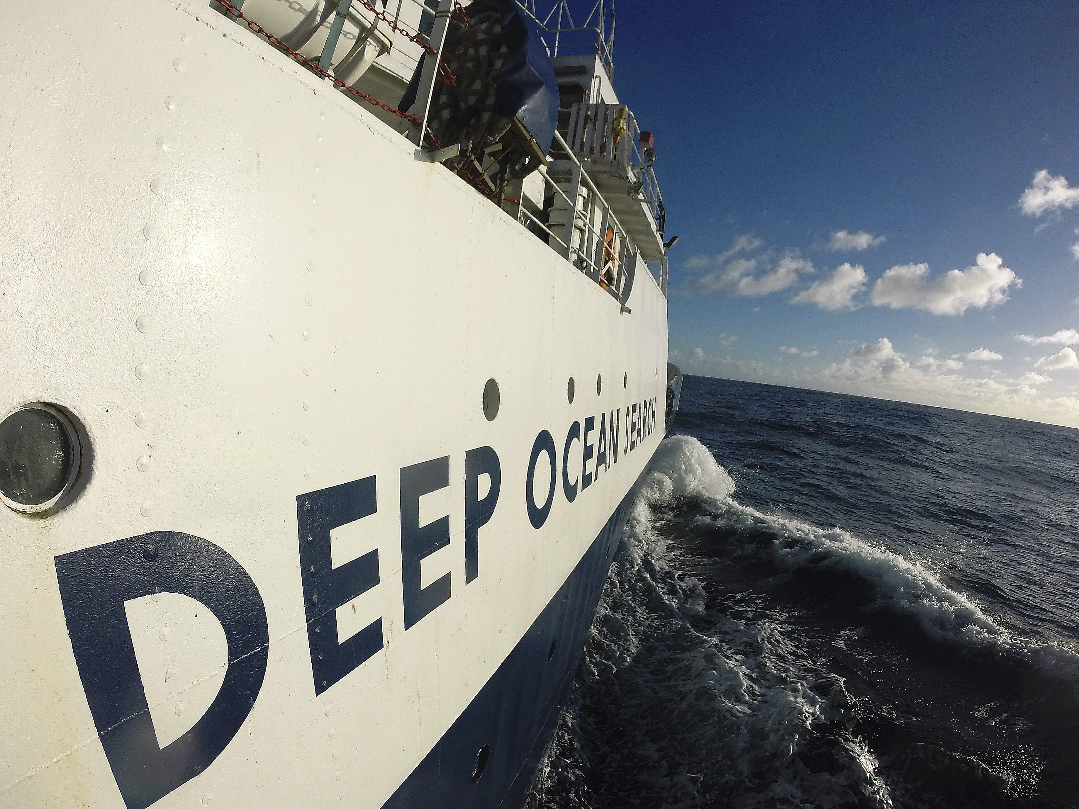 Departure of R.V. John Lethbridge – Deep Ocean Search